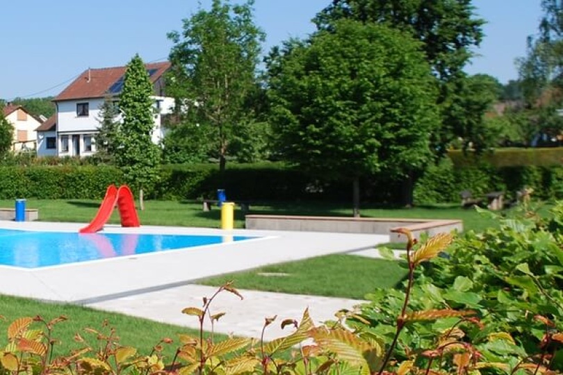 Startseite - Freibad Löchgau